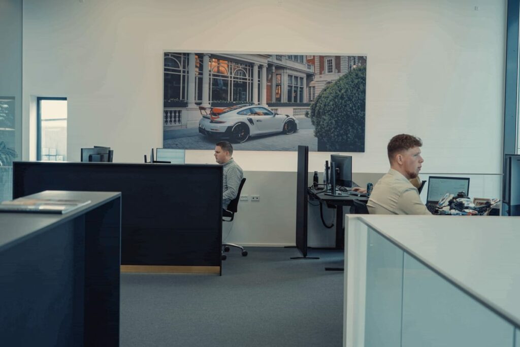 Om Dansk Motor Finans - Dansk Motor Finans